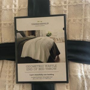 Threshold | Bedding | New Waffle Weave Fringed Bed Throw Threshold ...